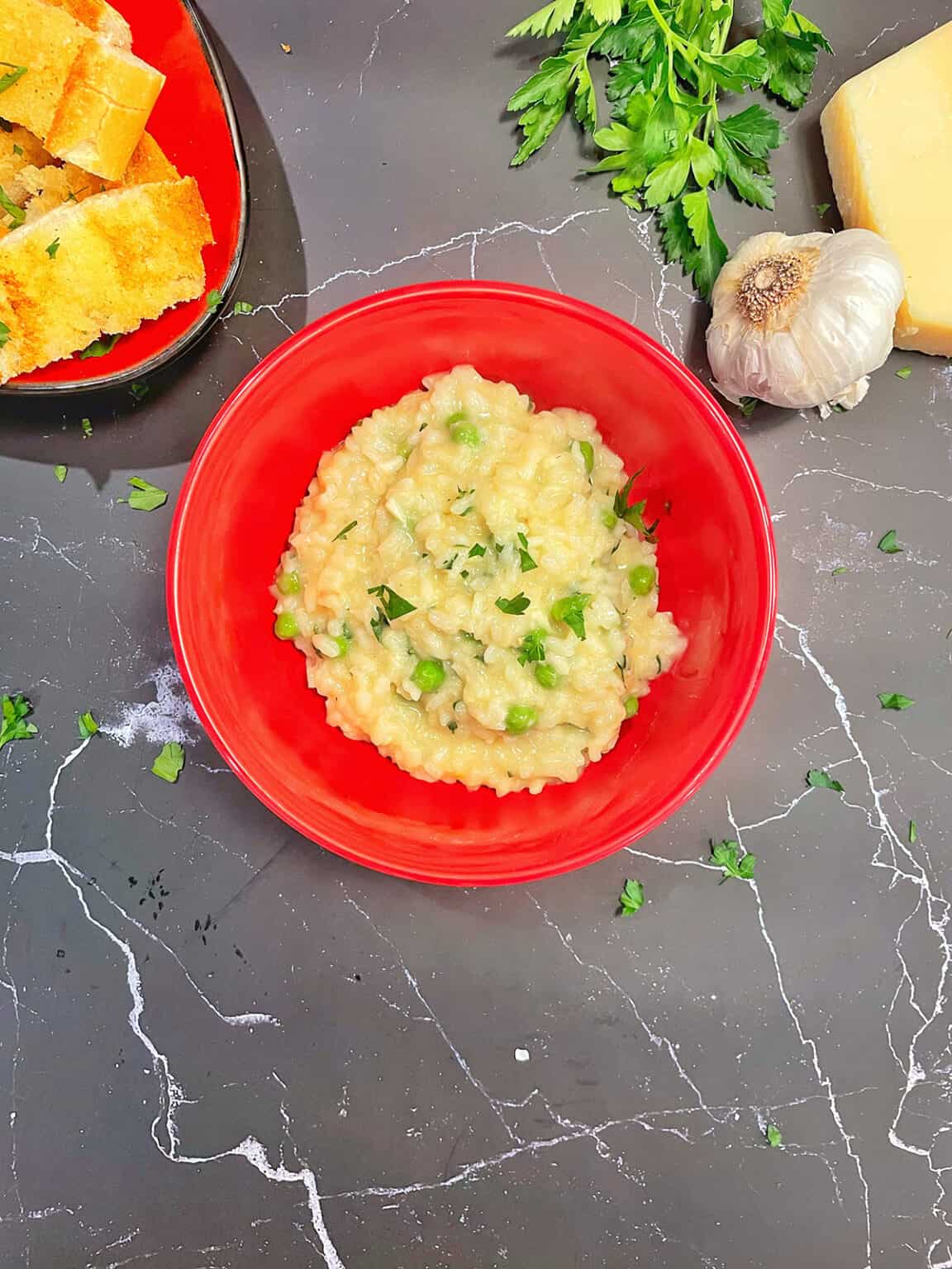 Creamy Parmesan Risotto with Peas - The Skinny Guinea